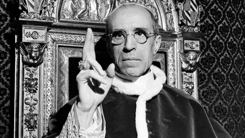 Papa explode durante o velório; entenda - Aqui Notícias